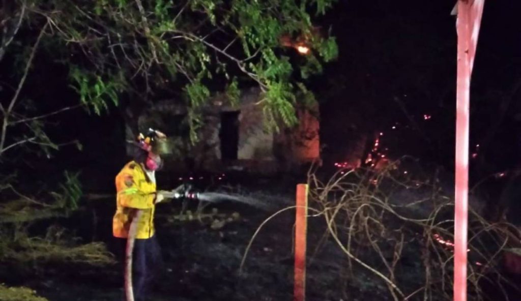 ¿Quiénes están detrás de los incendios en el cerro Ziruma? - RimixRadio ...