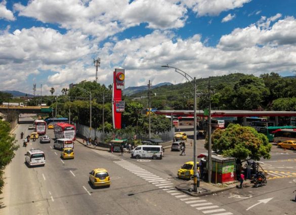 La “guerra” de la gasolina que tiene agarrados a los transportadores de ...